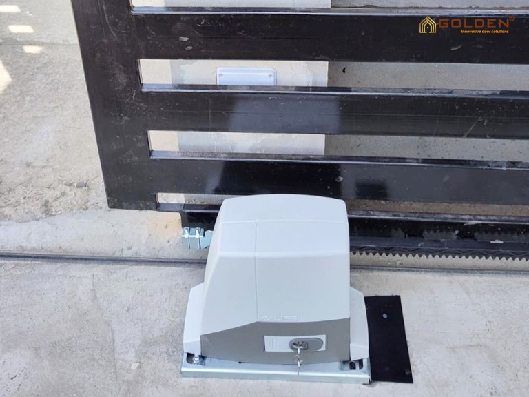 Cổng trượt tự động Life AC4R DL 400kg chính hãng, giá rẻ